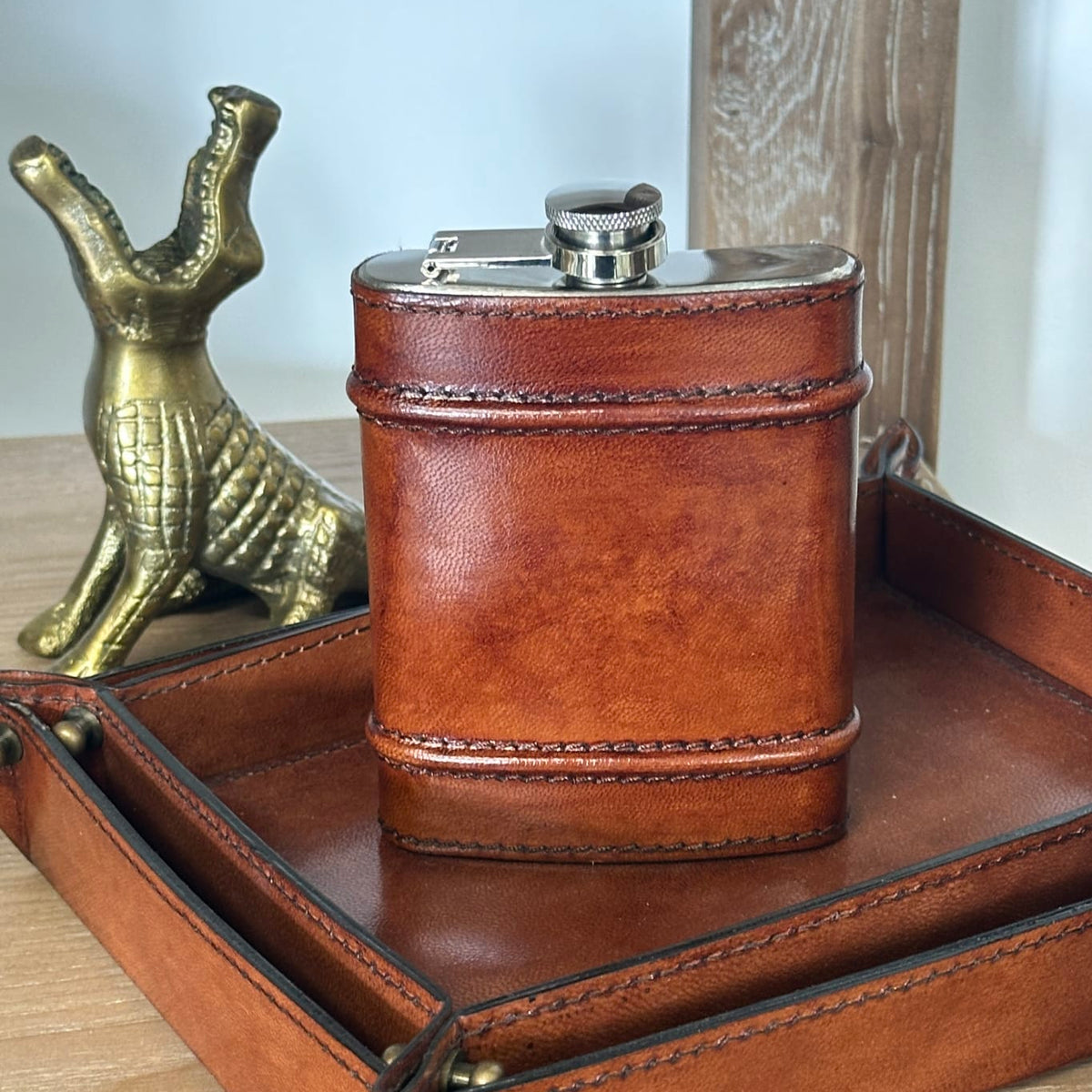 Leather Hip Flask with Ridges - Tan – Magpie Style