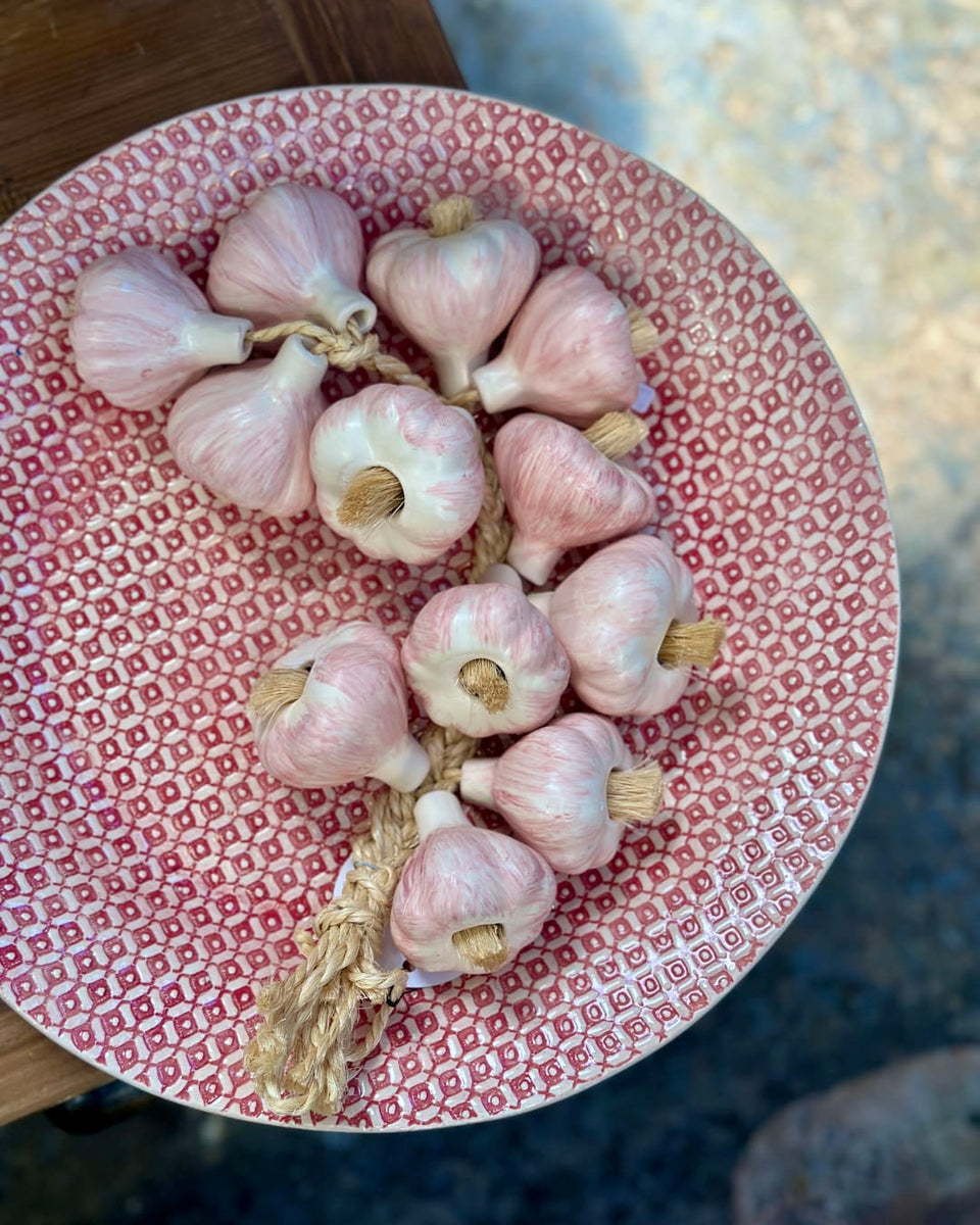 Ceramic String of Garlic – Magpie Style