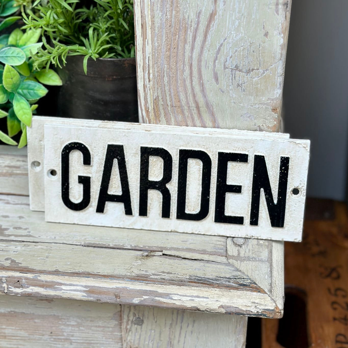 Garden Sign – Magpie Style